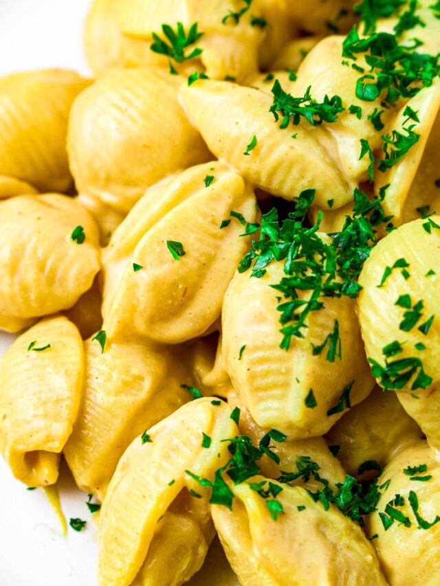 Cheesy Vegan Pasta - Plant Power Couple