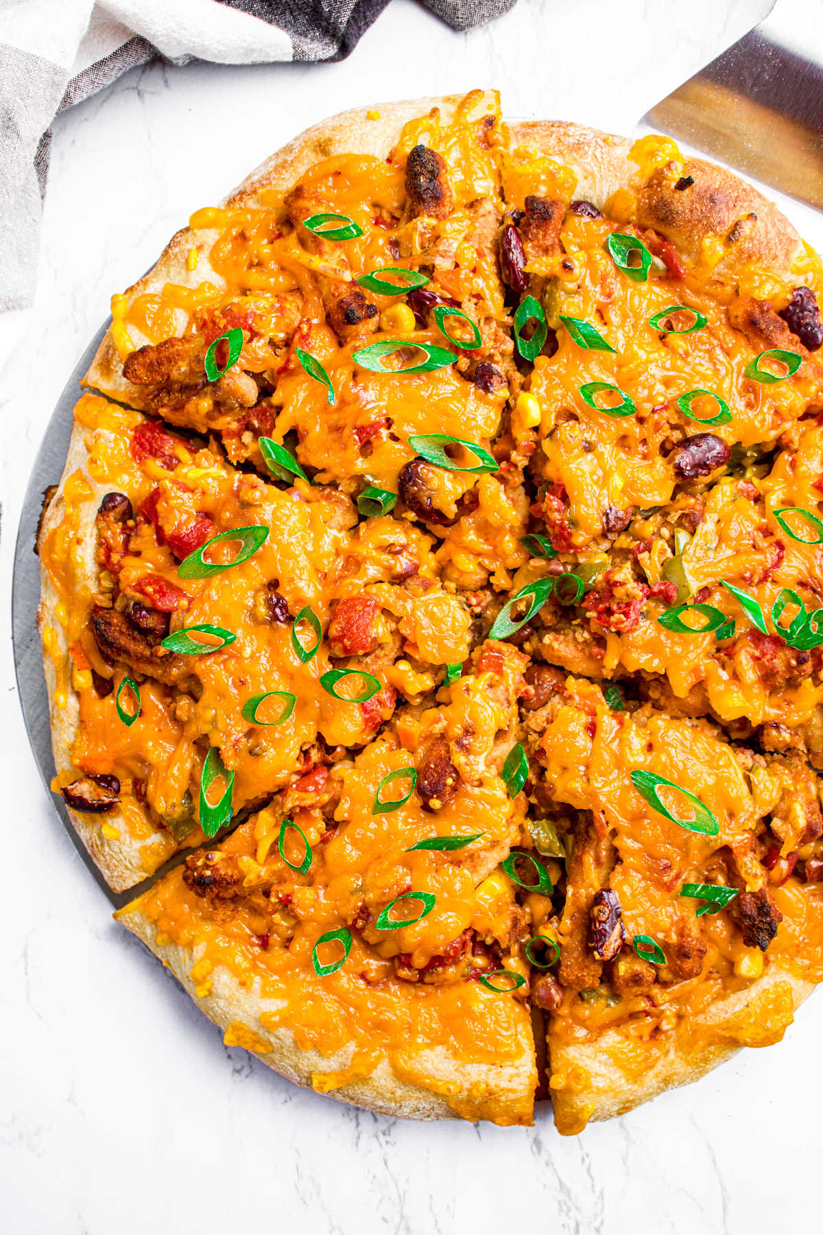 Easy Chili Cheese Fry Pizza (vegan)