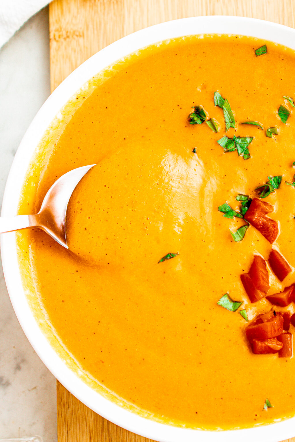 Creamy Red Pepper Soup (vegan)